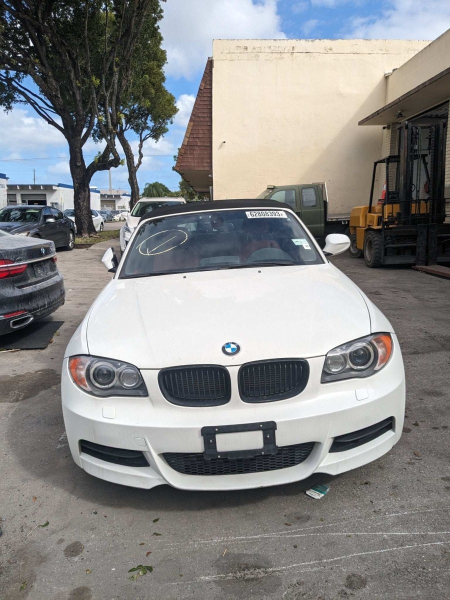 E82/E88 – oeM Garage