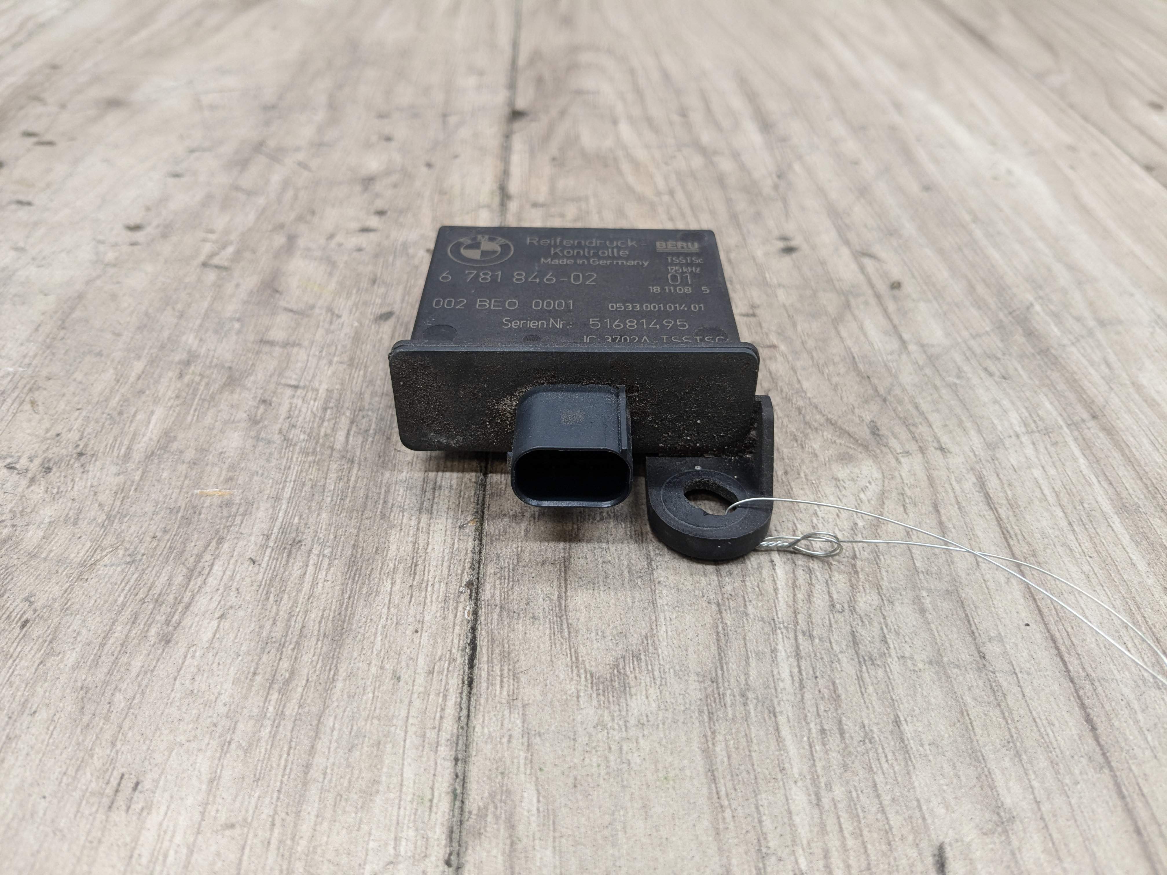 OEM BMW E70 E90 E92 X5 Trigger Transmitter Tire Pressure Monitor Senso ...