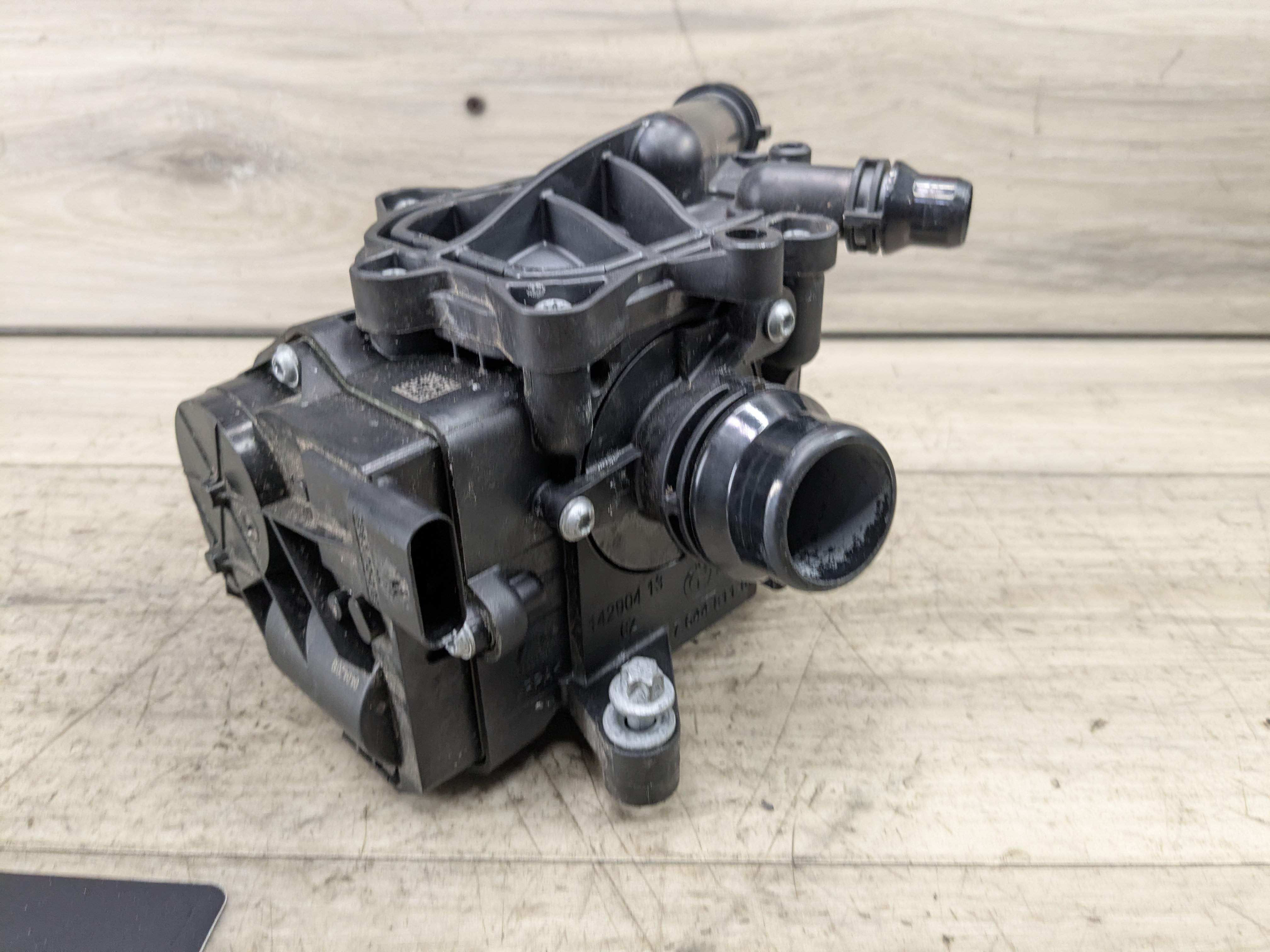 OEM BMW F22 F30 F32 F36 G01 G30 Engine B46 Motor Heat Coolant Thermost ...