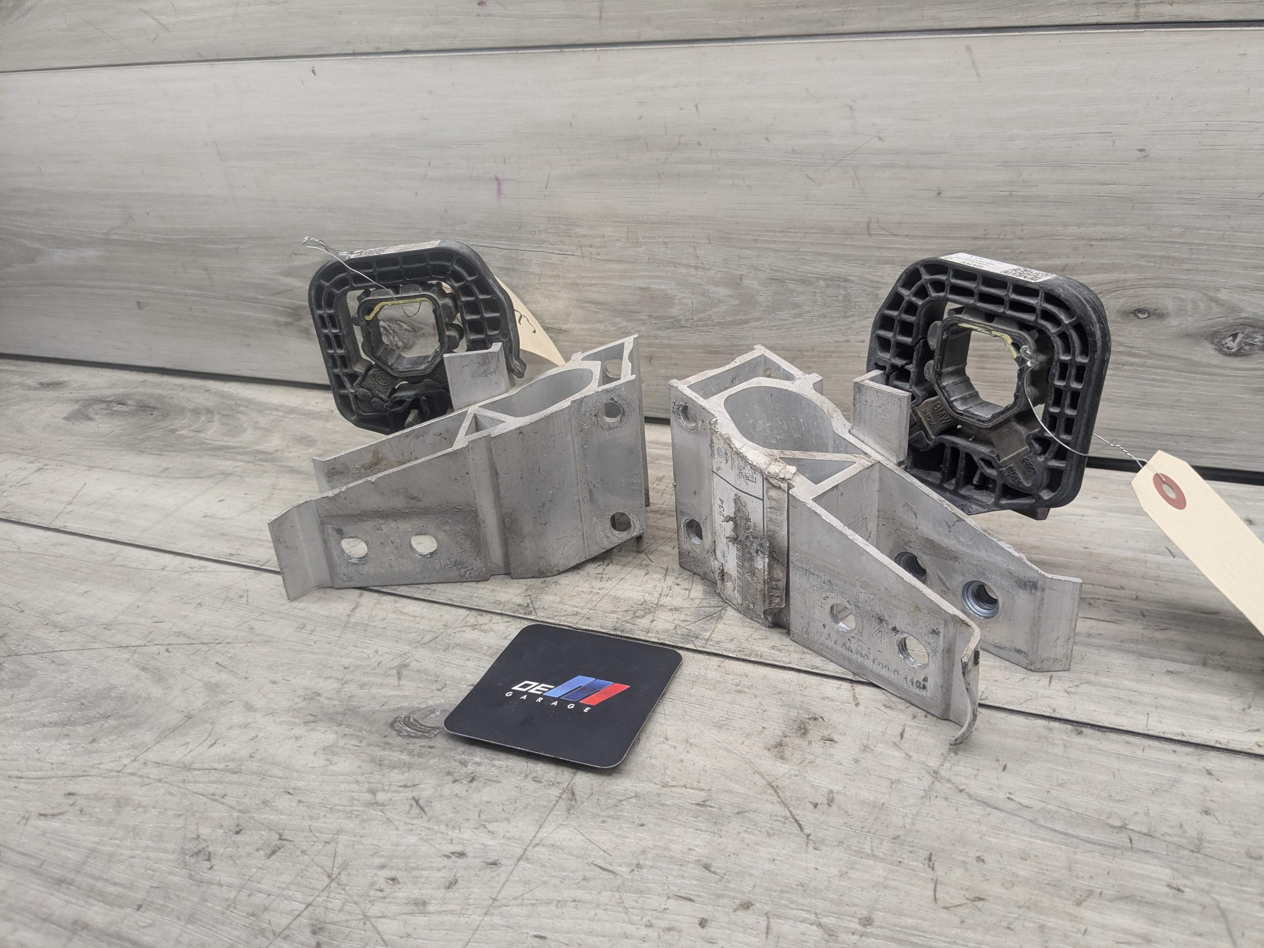 OEM BMW G20 G22 G26 G42 Left Right Radiator Carrier Support Bracket SE ...