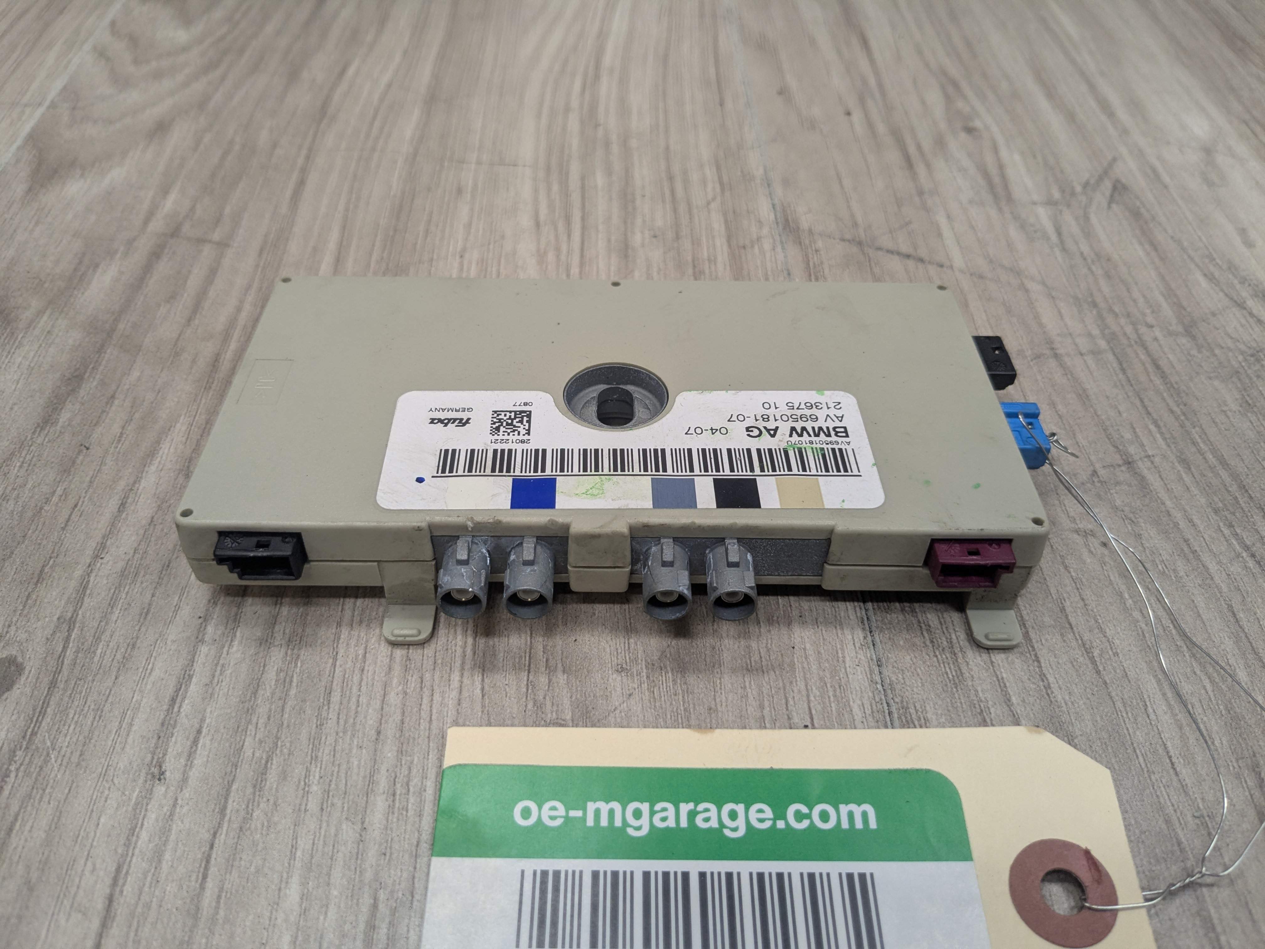 07-13 OEM BMW E93 Convertible Radio Diversity Antenna Amplifier Module ...