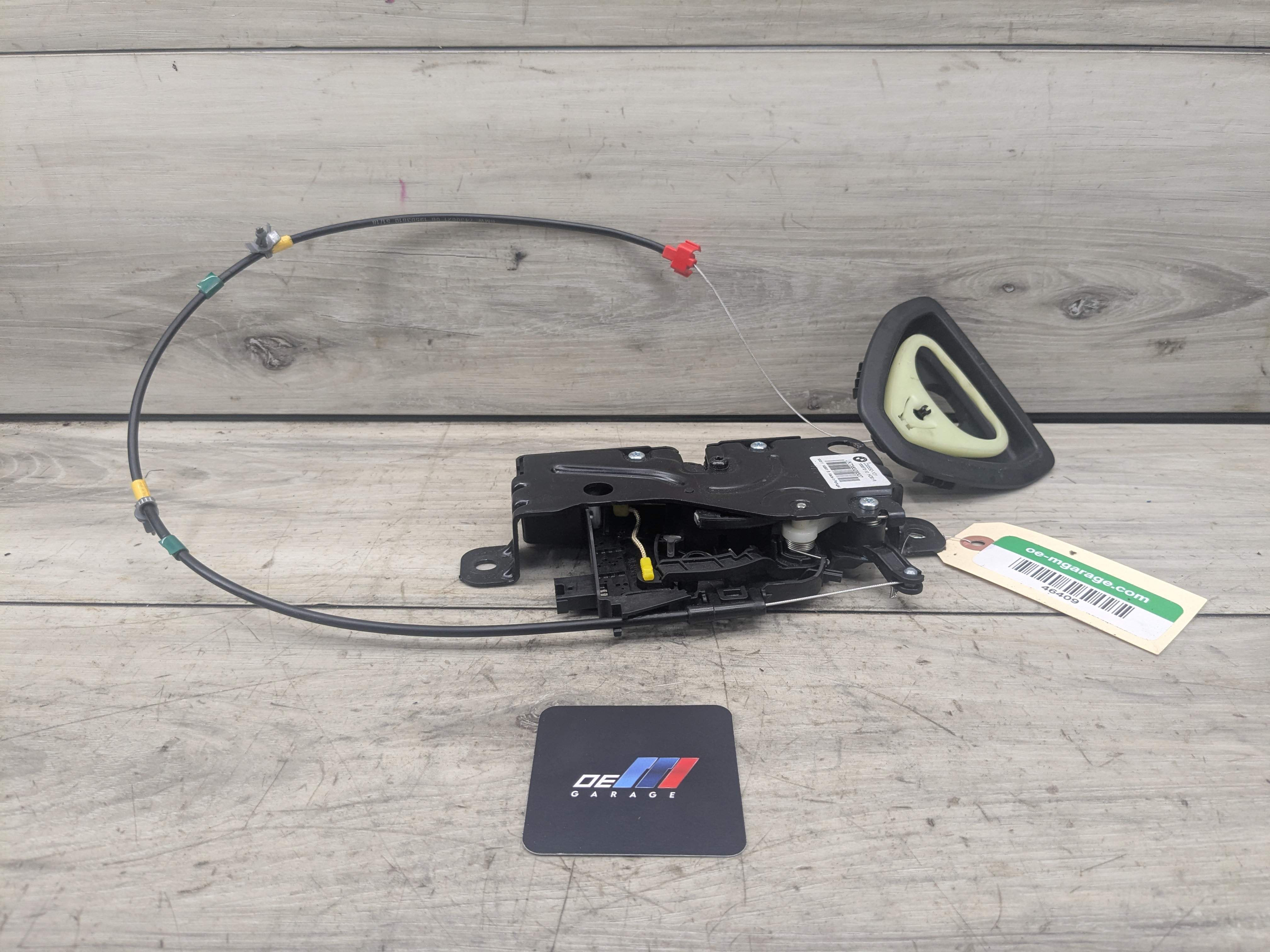 OEM BMW F44 F90 G20 G22 G26 G30 G42 G80 G82 Trunk Lid Latch Lock Opene ...