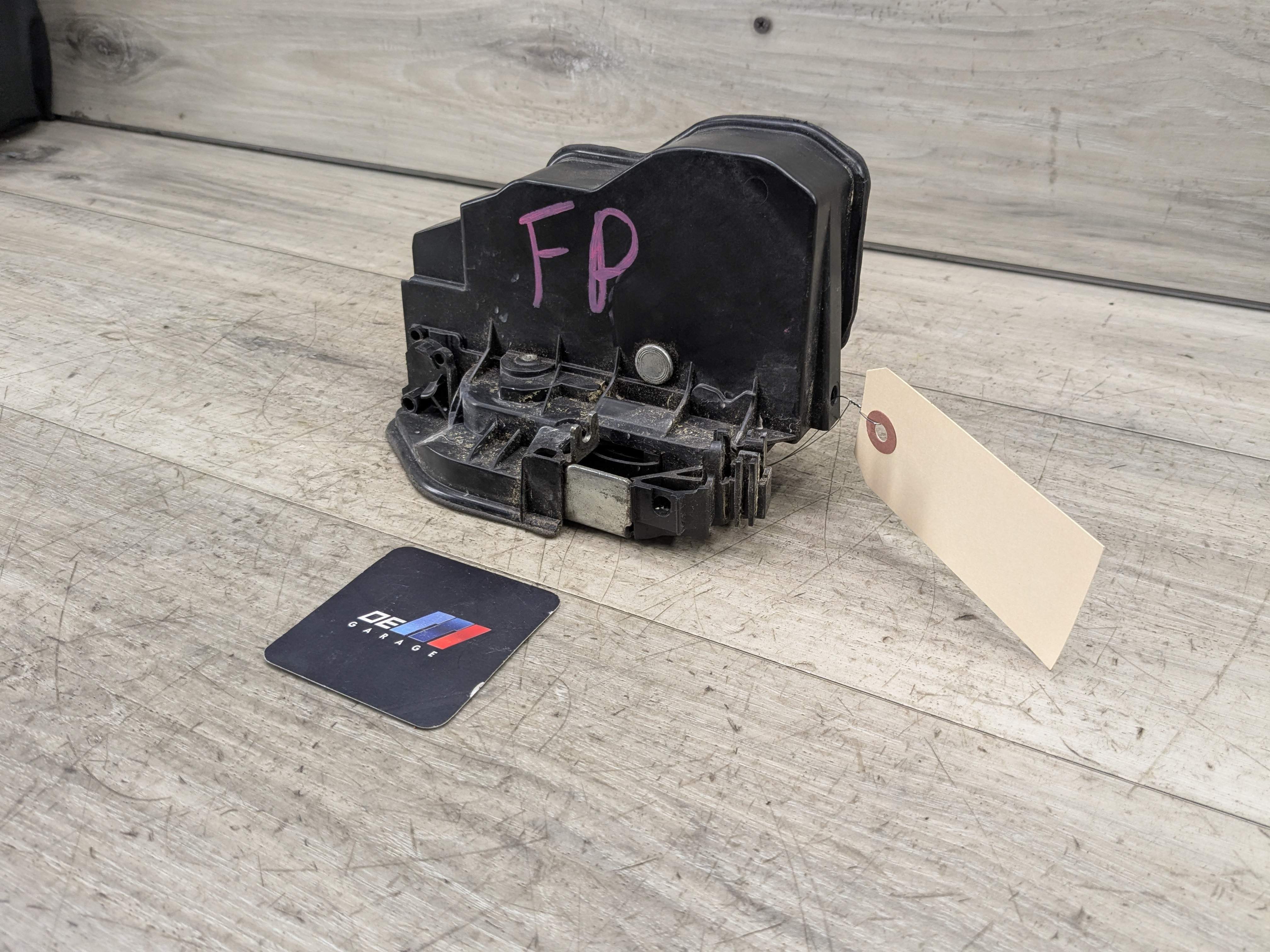 OEM BMW E82 E90 F22 F30 F80 F82 FRONT Right Passenger Door Lock Latch ...