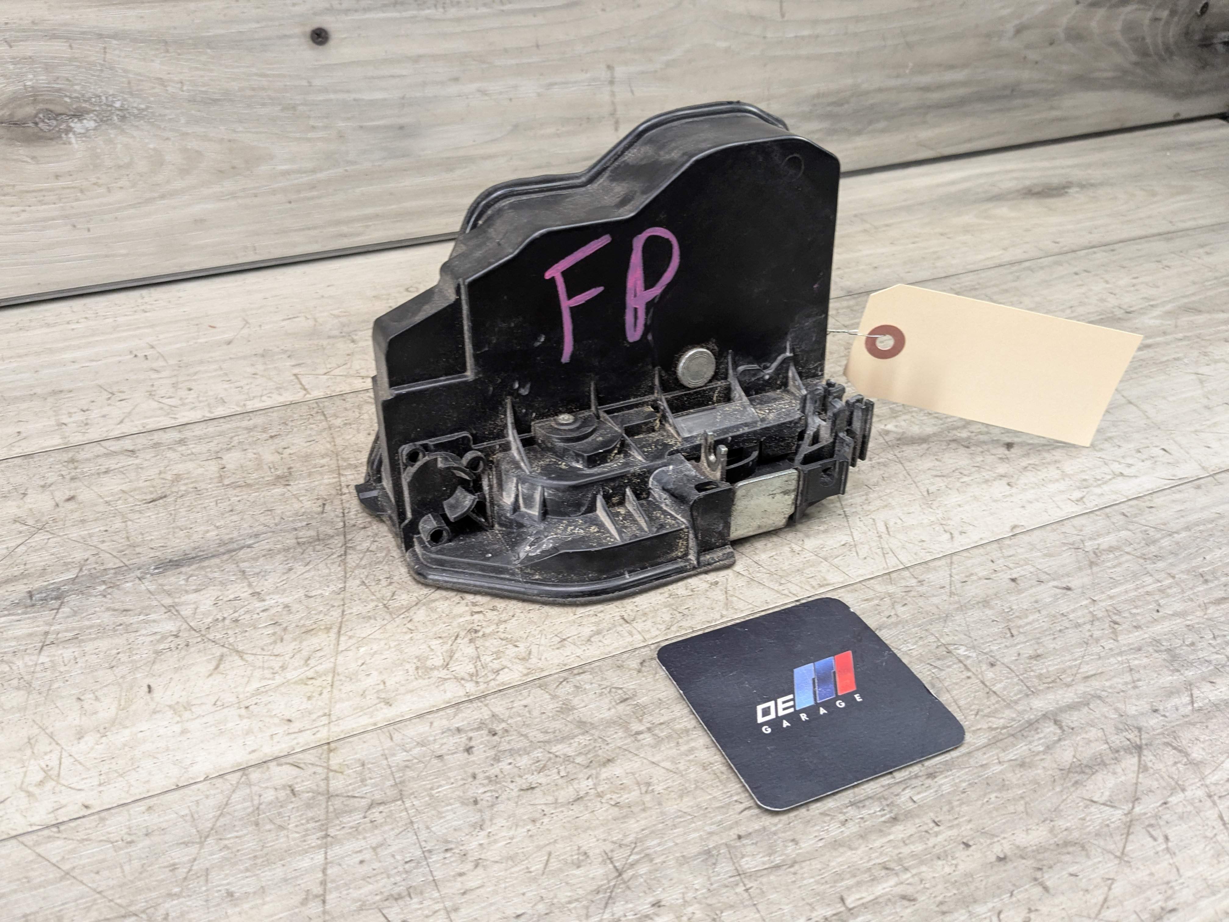 OEM BMW E82 E90 F22 F30 F80 F82 FRONT Right Passenger Door Lock Latch ...