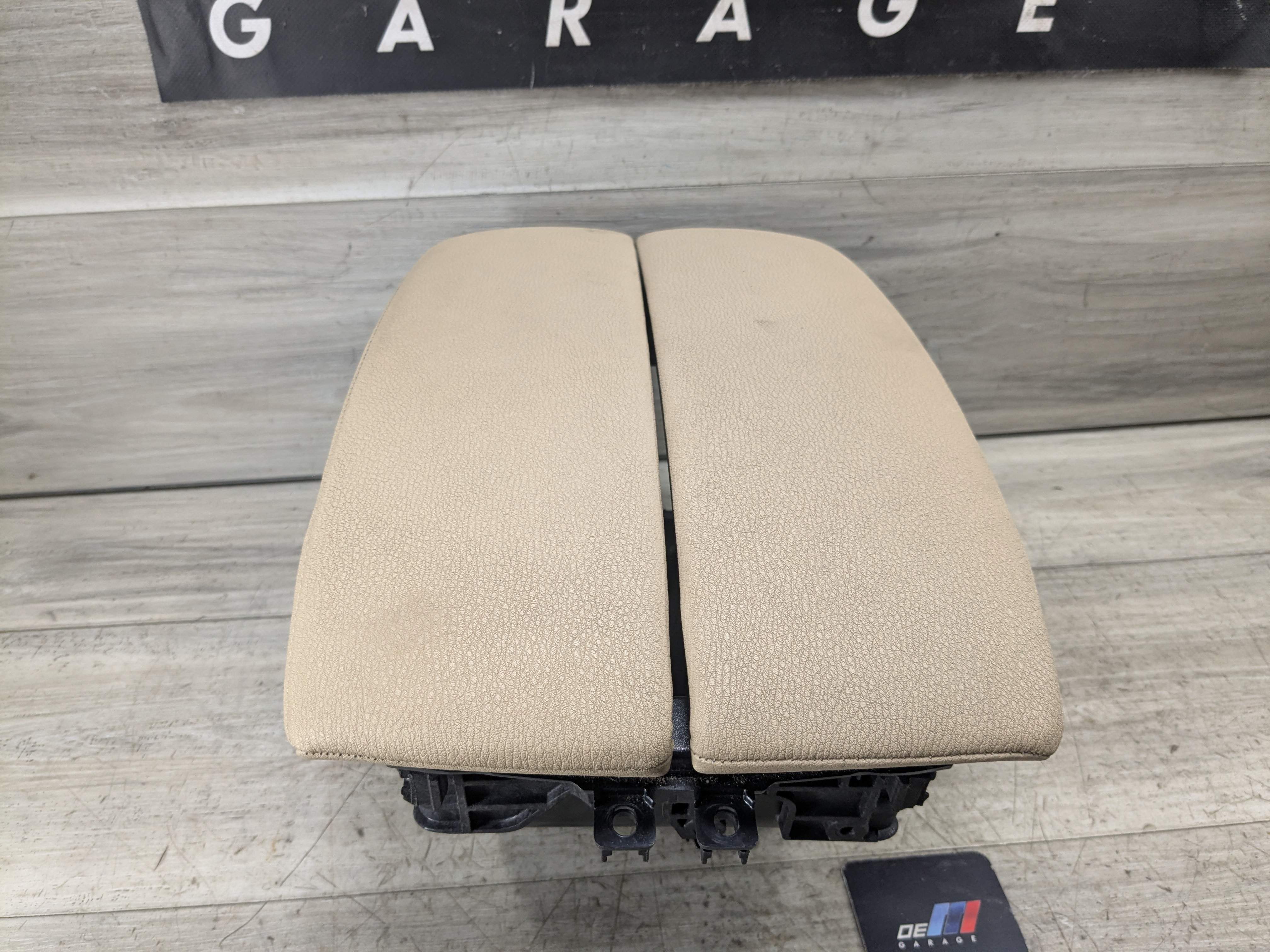OEM BMW E70 E71 X5 X6 Front Center Console Storage Compartment Arm Res ...