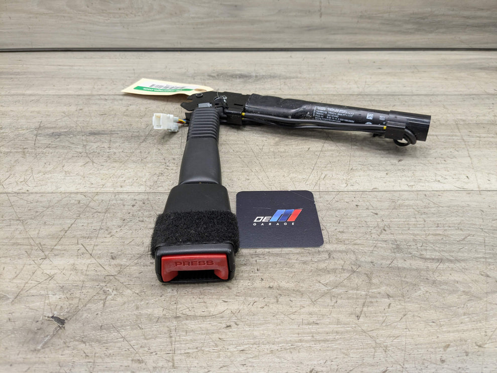 OEM BMW F30 F32 F36 F80 F82 F87 Front Right Passenger Seat Belt Buckle ...