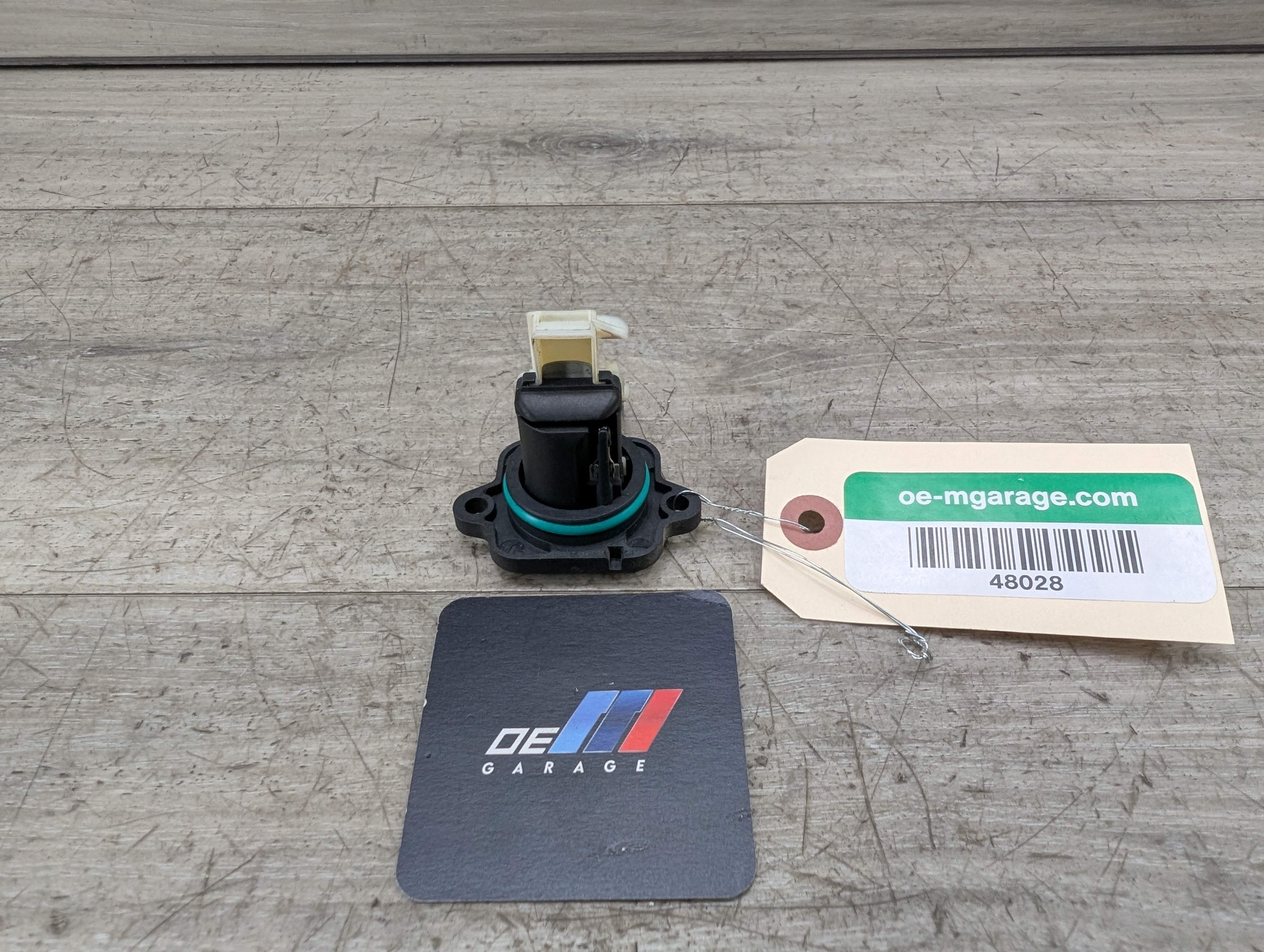 OEM BMW E82 E90 E92 F10 F13 F15 F25 X5 Engine N55 Air Flow Mass MAF Se ...