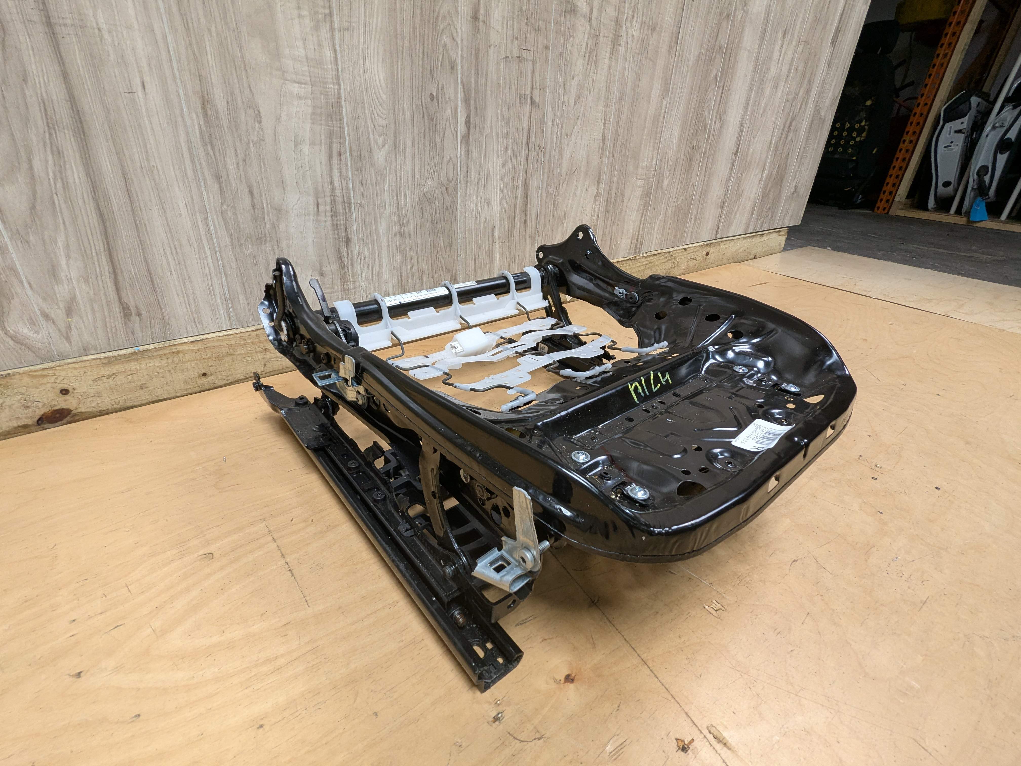 OEM BMW F97 G01 G02 G20 G26 X3 Front Right Passenger Lower Seat Frame ...