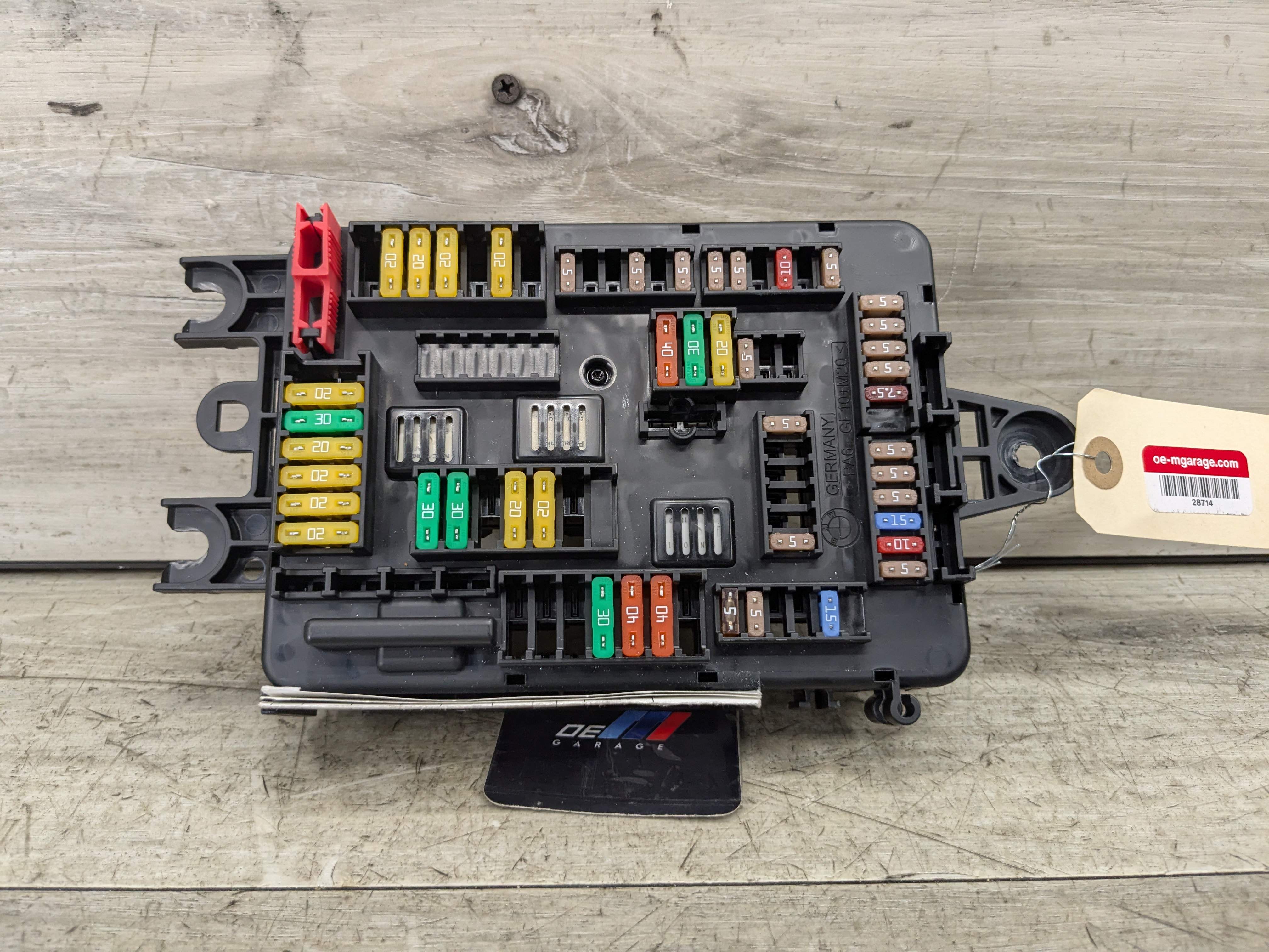 12-18 OEM BMW F30 F32 340 Rear Relay Power Distribution Fuse Box Contr ...